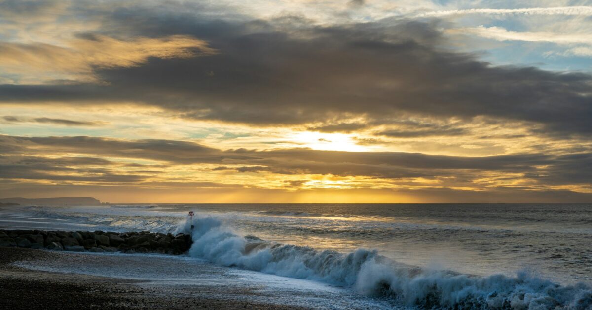 DOE dipping toes into development of wave energy with $112.5 million ...