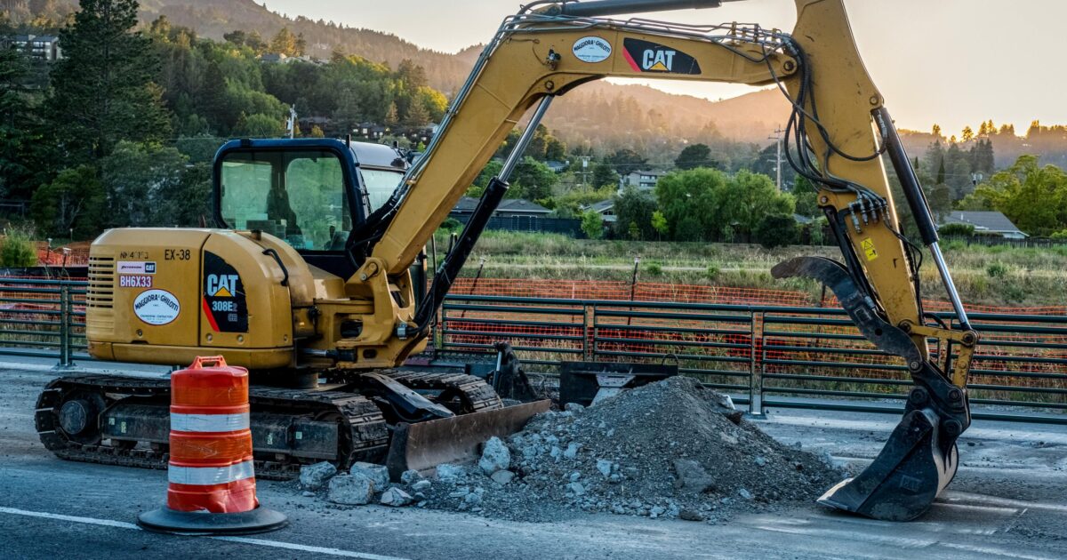 Oregon DOT secures $32 million grant to procure low-carbon construction ...