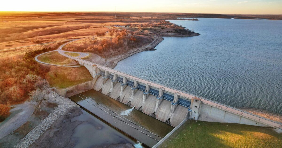 Kansas establishes task force to develop 10-year water plan - Mary ...
